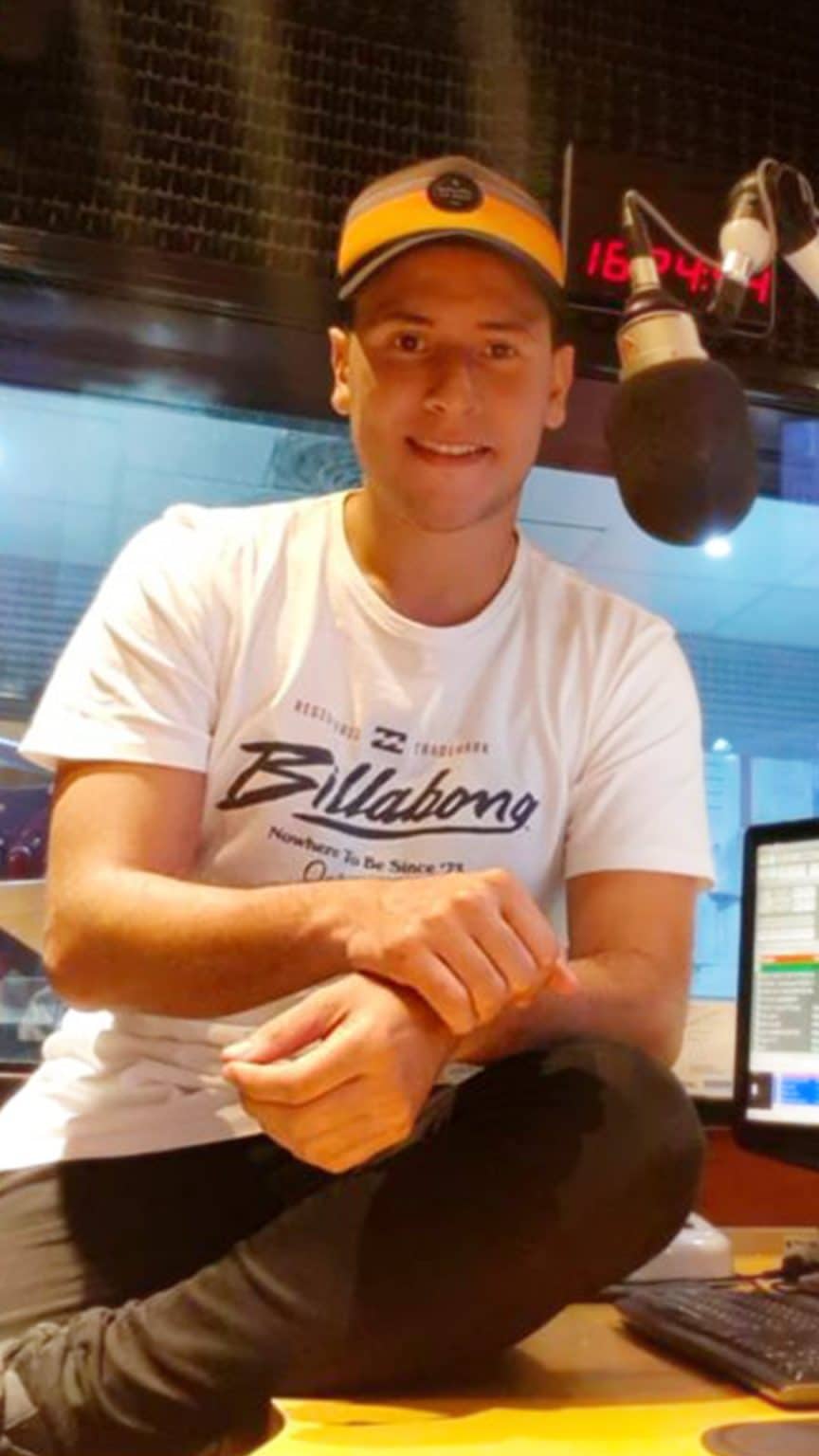 FM SUR • BIENVENIDOS A LA RADIO DE TODOS • EN VIVO